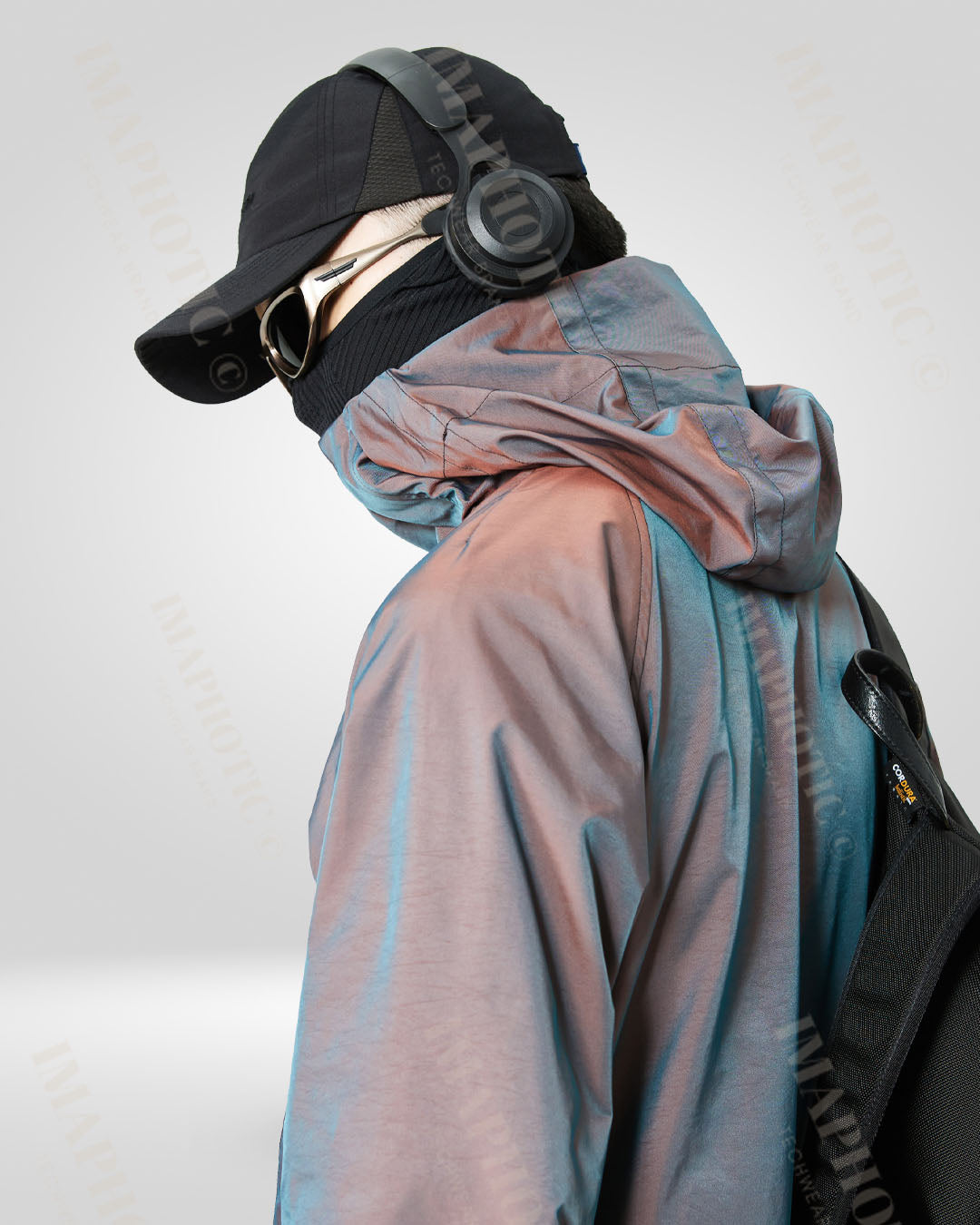 Color-Changing & Reflective Hooded Windbreaker Jacket – Imaphotic